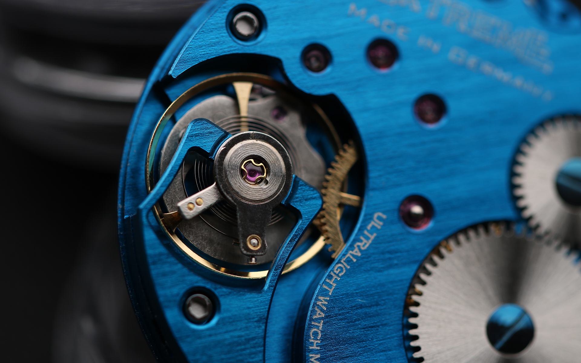 EXTREME WATCH movement with hardened aluminium - ROCKET DNA!